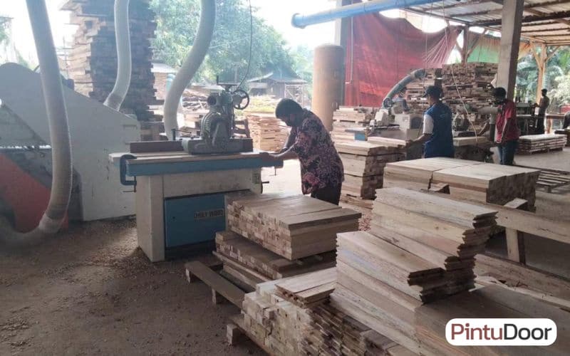 Wooden Door Manufacturer in Indonesia - PintuDoor